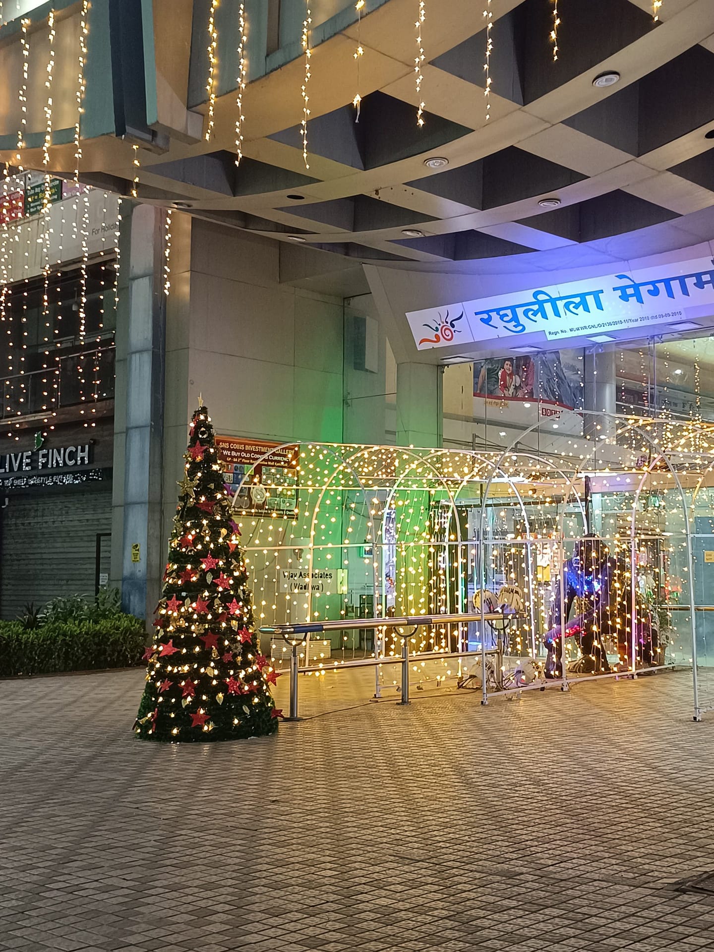THE MOST VIBRANT MALL IN THE LOCALITY